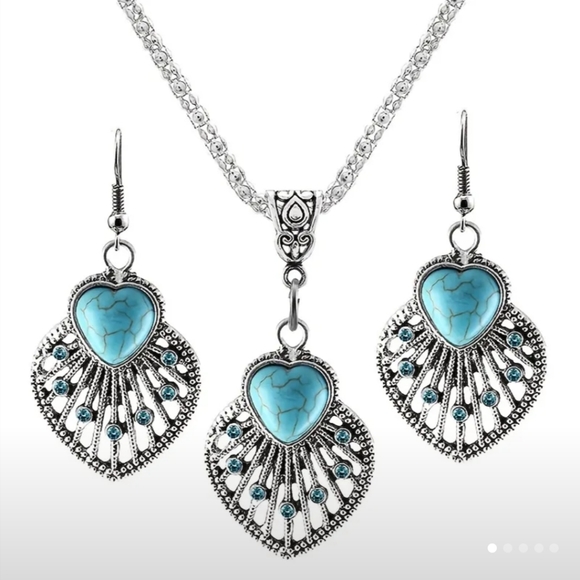 Bohemian Traders | Jewelry | Boho Set Hollow Leaf Shaped Inlay Heart ...